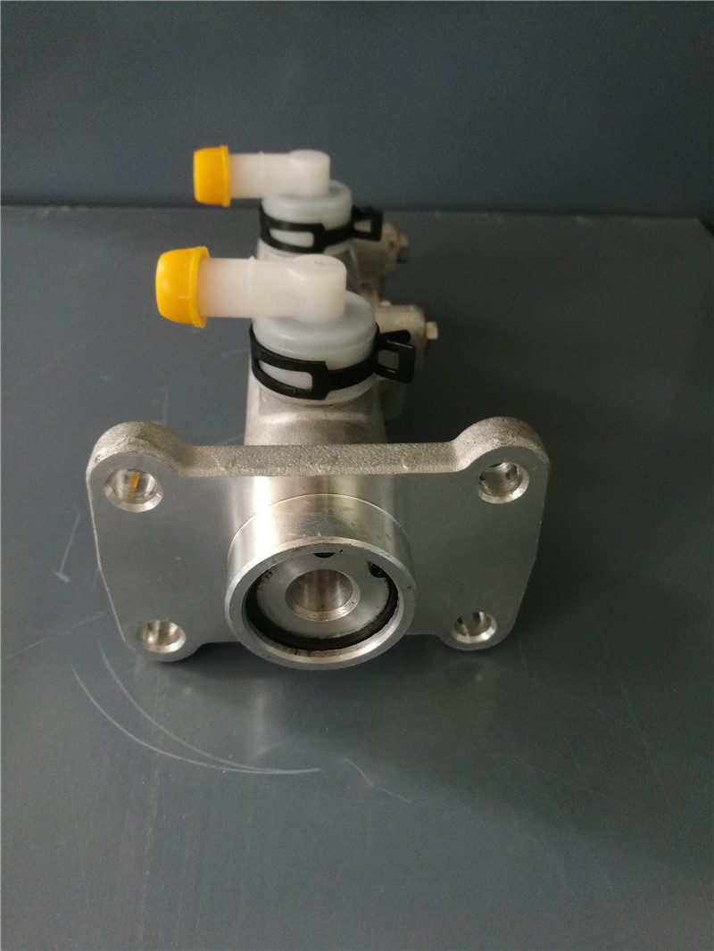 Brake Cylinder ME295340 for Mitsubishi Canter Fuso